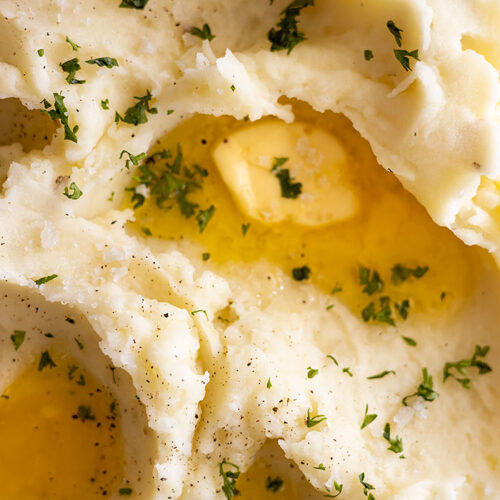 Easy Garlic Mashed Potatoes - Countryside Cravings