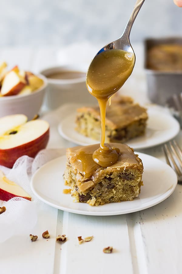 Caramel Apple Pecan Cake | Countryside Cravings