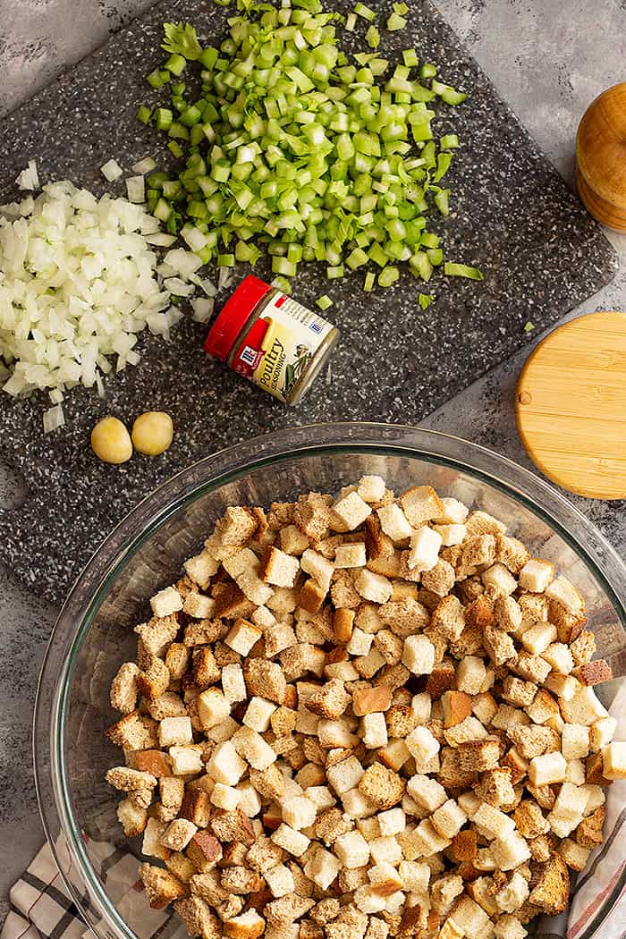 Homemade Herb Stuffing - Countryside Cravings