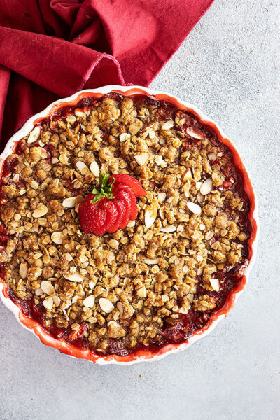 Strawberry Crisp - Countryside Cravings